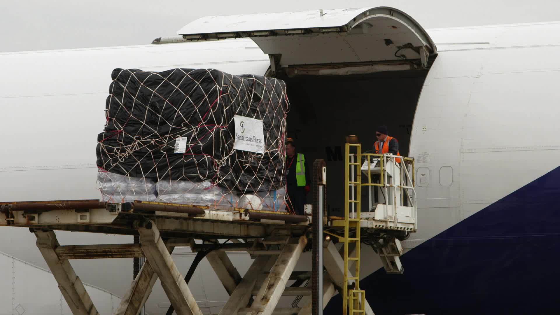 Airlifting Emergency Supplies to the Philippines