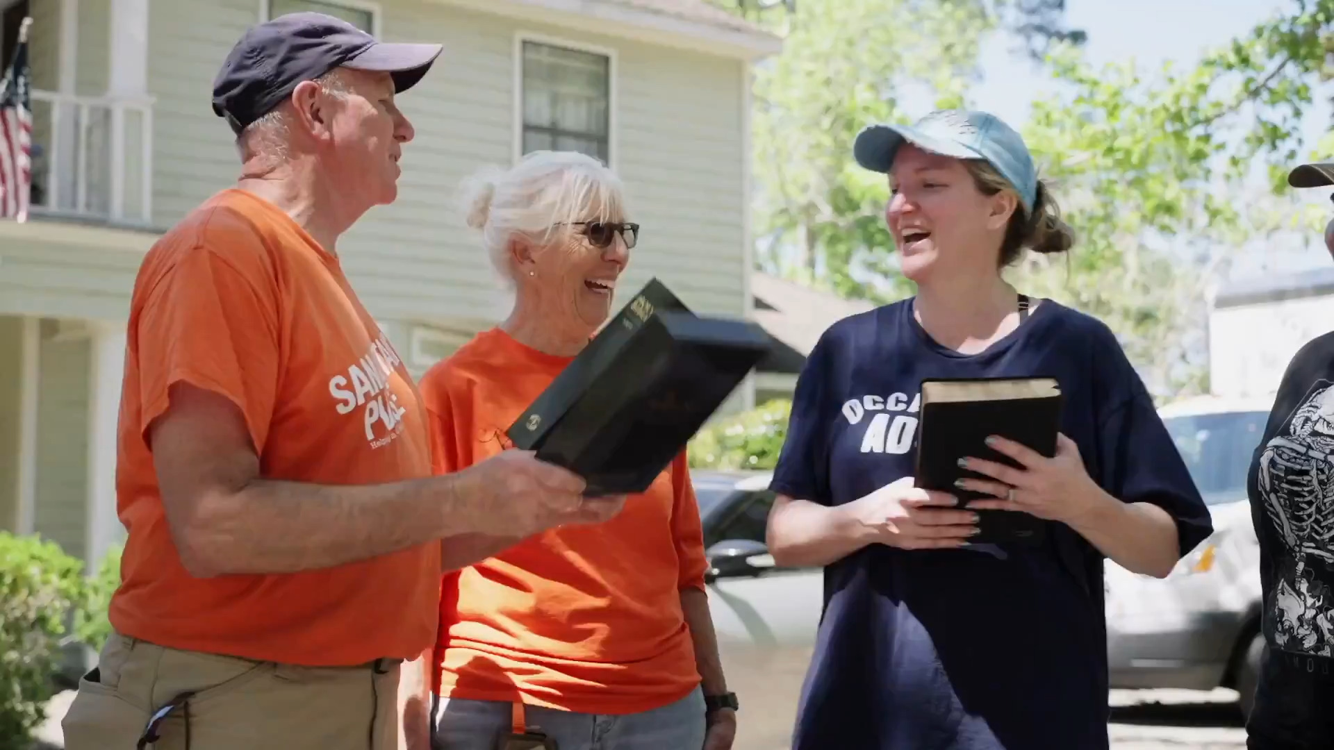 Disaster Relief Volunteers Become ‘Like Family’ in Louisiana