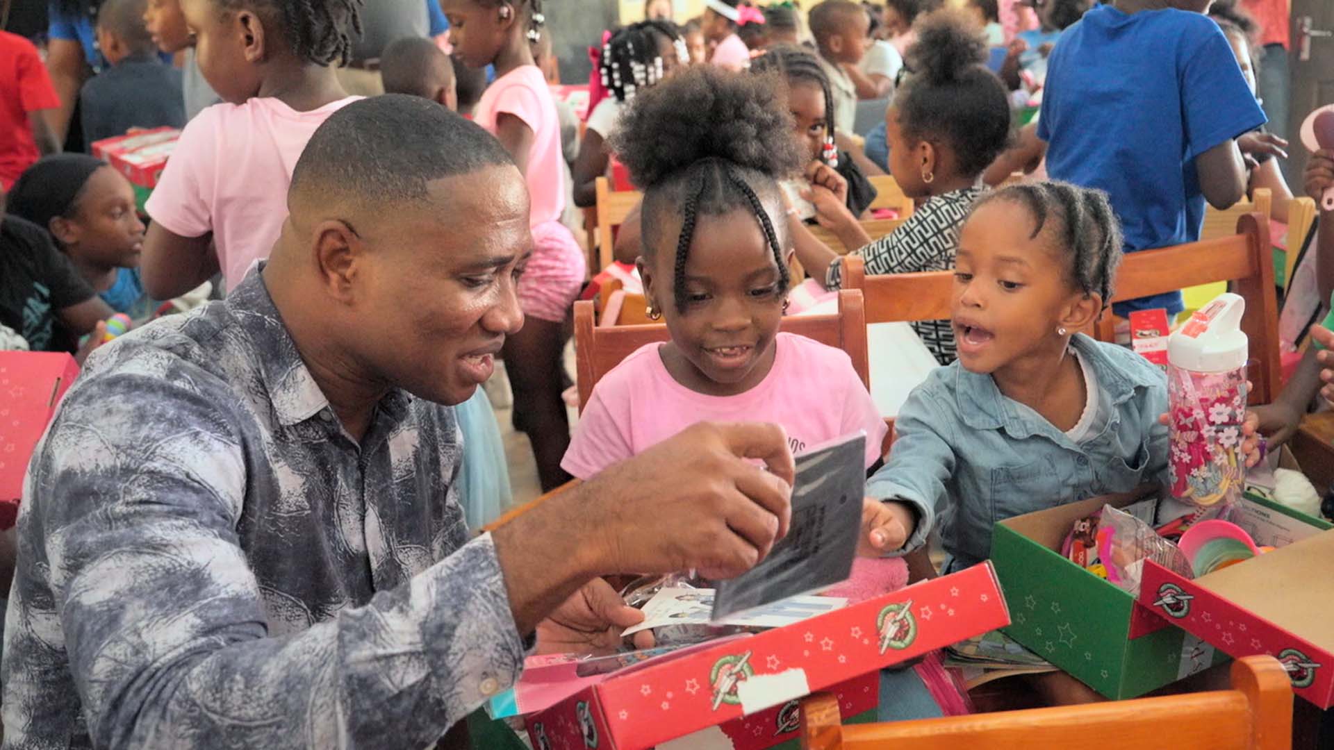 Operation Christmas Child 2025 Promo