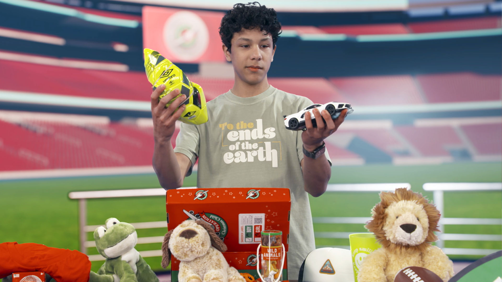 Shoebox Showdown: How to Pack a Shoebox